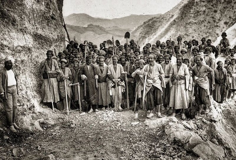 بالاترین به مناسبت ۹۱ سالگی ساخت جاده چالوس و یادبودی از مردانی که از