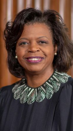 Sharon Beasley's Instagram, Twitter & Facebook on IDCrawl