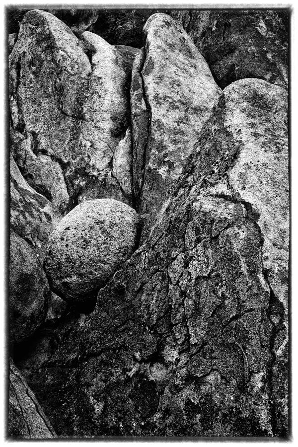 Oval Rock by Gary Alba | Black & White Magazine | For Collectors of ...