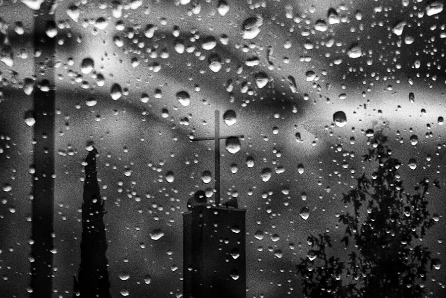 Cross Thru Rain Drops by Ed Perkins | Black & White Magazine | For ...