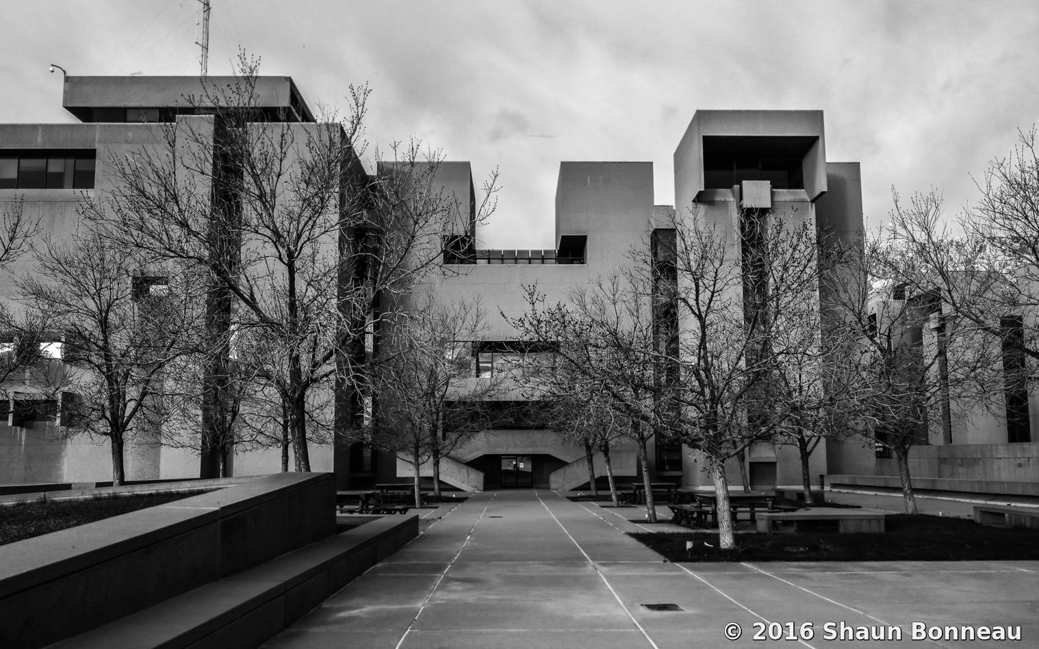 NCAR Mesa Laboratory by Shaun Bonneau | Black & White Magazine | For ...