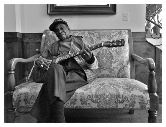 3 Porter by H.C. Porter | Black & White Magazine | For Collectors of ...