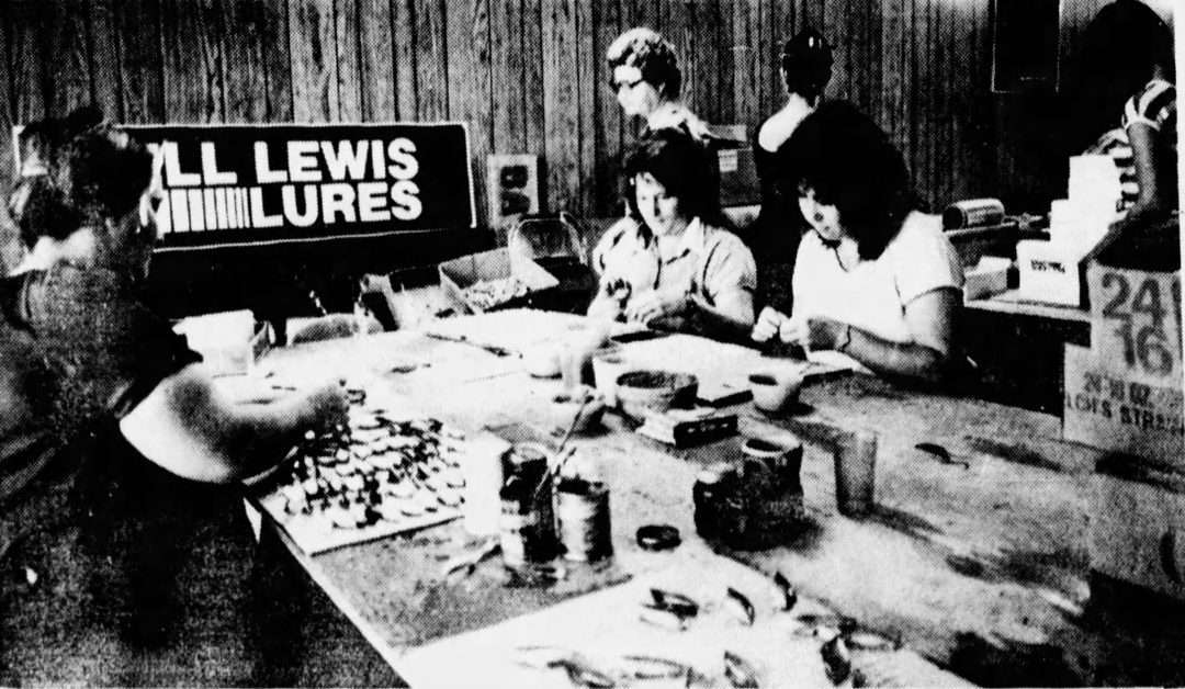 Behind Bill Lewis - Bass Fishing Archives Friday Finale