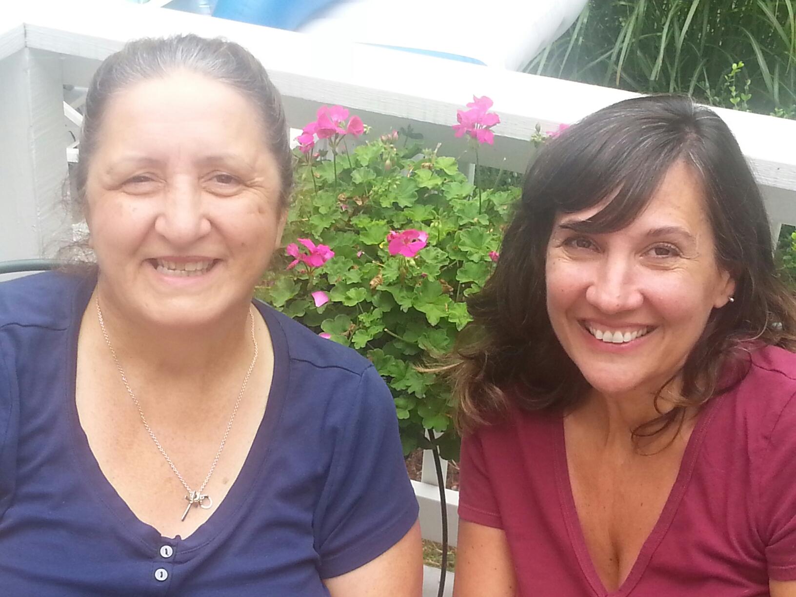 Laura Mazur ’17 & Grace Lavoie ‘17 | Bay Path University