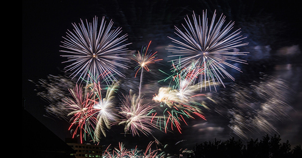 How to Capture the Most Beautiful Fireworks Explosions | BeautifulNow
