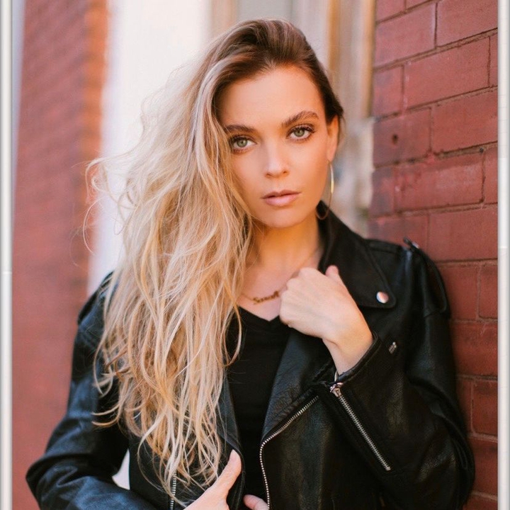 Sarah Lake Concerts & Live Tour Dates: 2024-2025 Tickets | Bandsintown