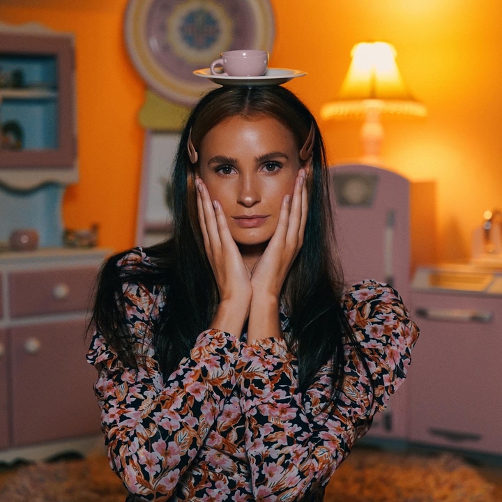 Ellee Duke Concerts & Live Tour Dates: 2024-2025 Tickets | Bandsintown