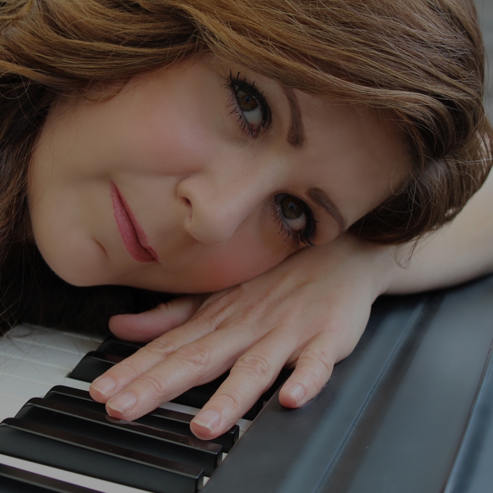 Lisa Stanley Tickets, 2022 Concert Tour Dates & Details | Bandsintown