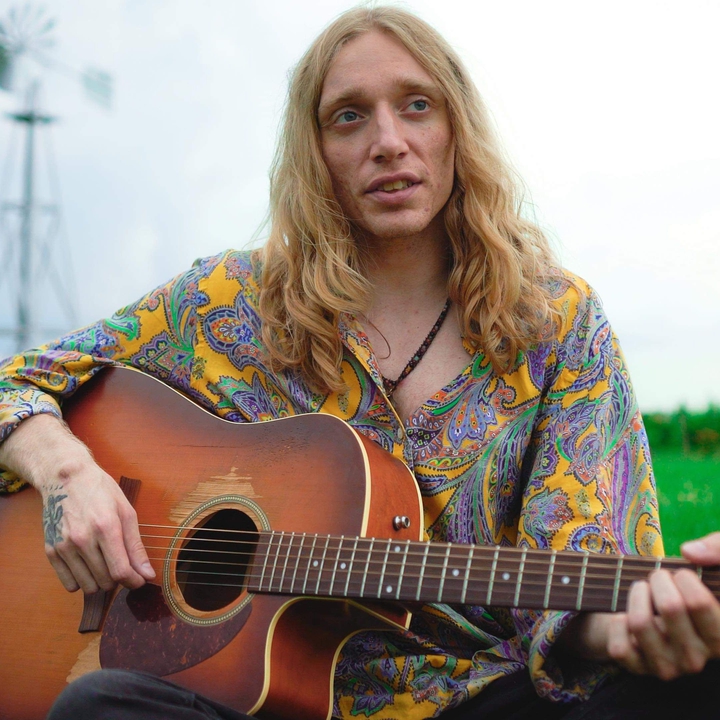 Hunter Root Concerts & Live Tour Dates: 2023-2024 Tickets | Bandsintown