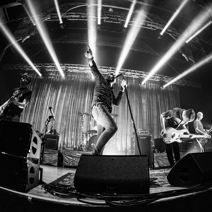 Shed Seven Tour Dates, Concert Tickets, & Live Streams