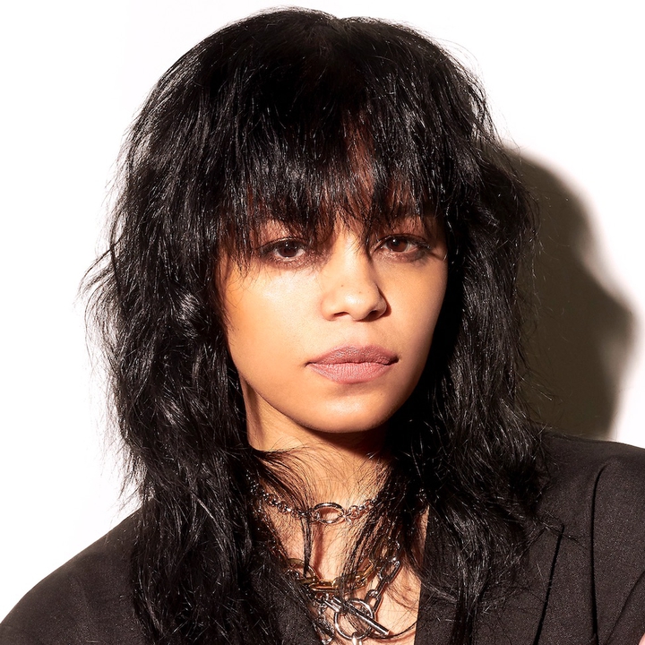 Fefe Dobson Tour Dates, Concert Tickets, & Live Streams
