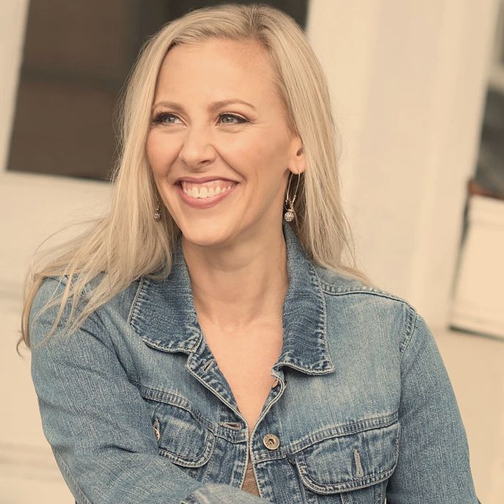 Katie Deal Concerts & Live Tour Dates: 2024-2025 Tickets | Bandsintown