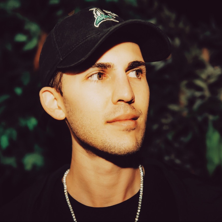 Chizzle Tour Dates, Concert Tickets, & Live Streams