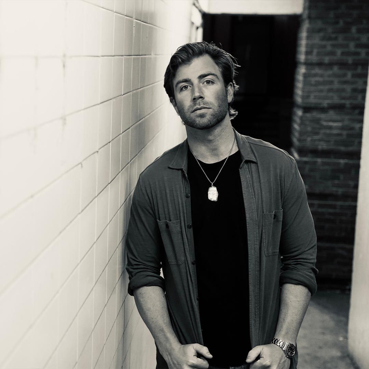 Teddy Robb Tour Dates, Concert Tickets, & Live Streams