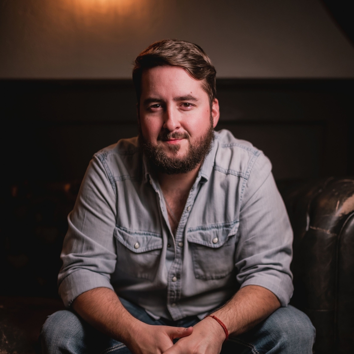 Jake Bush Official Concerts & Live Tour Dates: 2024-2025 Tickets ...