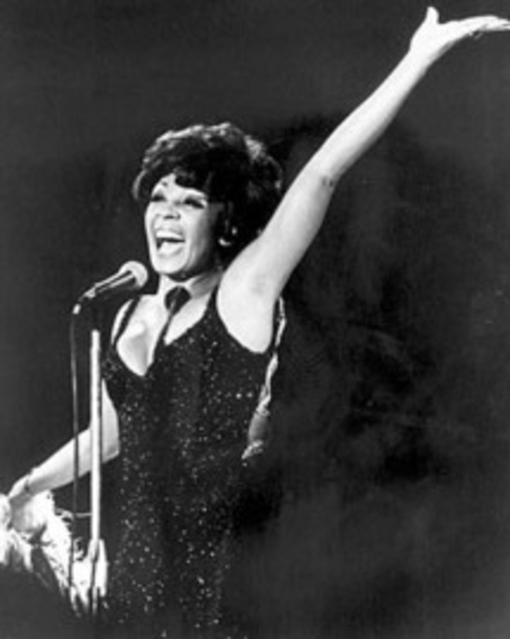 Shirley Bassey Concerts And Live Tour Dates 2024 2025 Tickets Bandsintown