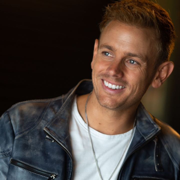 Mick Lindsay Concerts & Live Tour Dates: 2024-2025 Tickets | Bandsintown