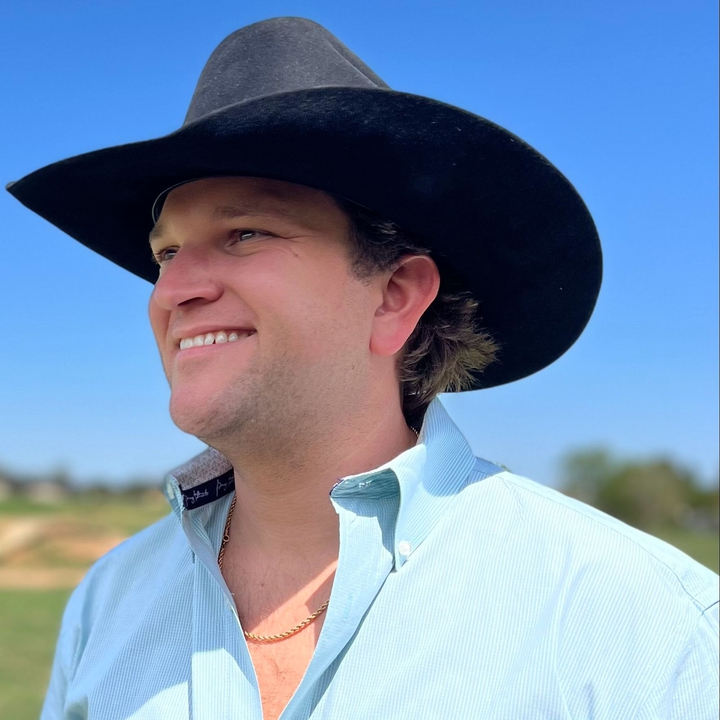 David Adam Byrnes Fredericksburg Tickets, Firefly Luxury RV & Tiny Home ...