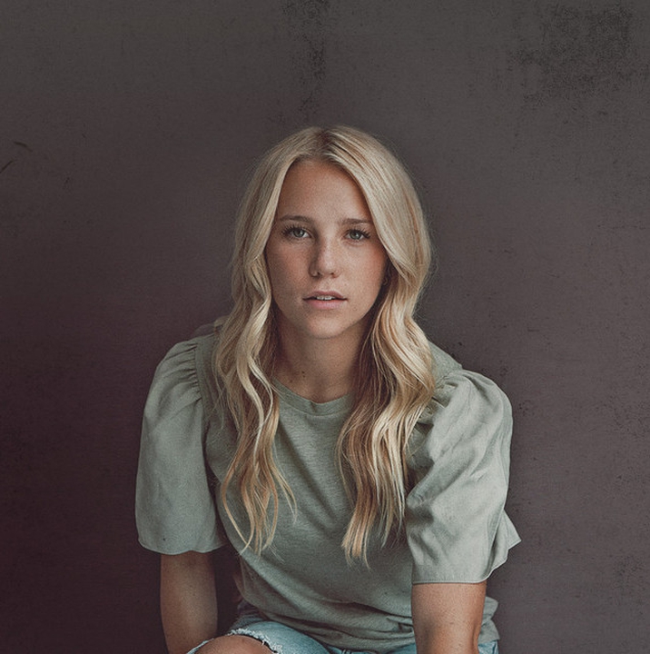 Avery Anna Concerts & Live Tour Dates: 2023-2024 Tickets | Bandsintown