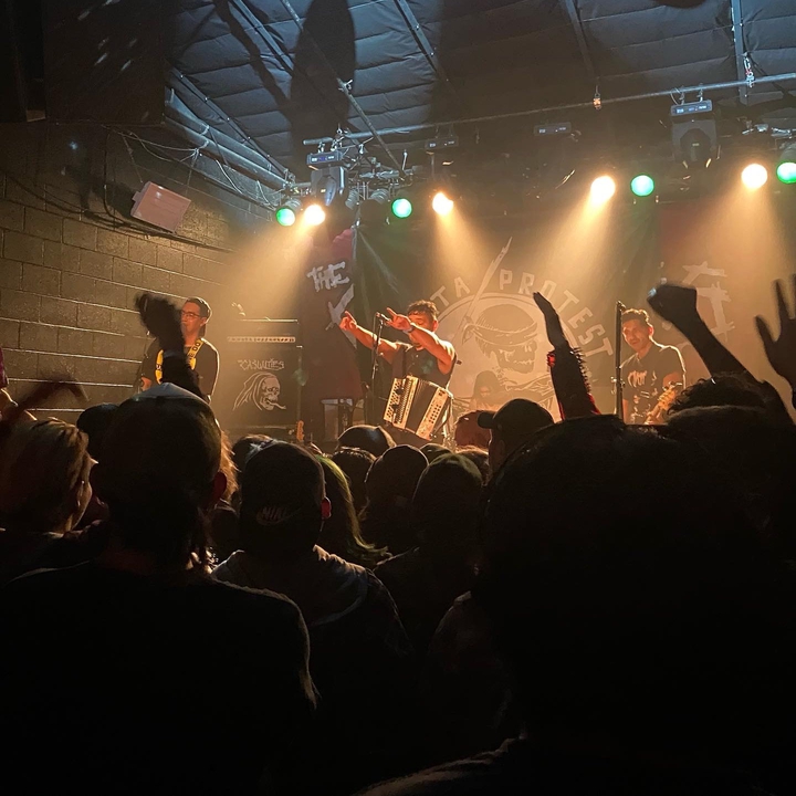 Pinata Protest San Antonio Tickets, Malú & Carlos Alvarez Theater 20 de ...