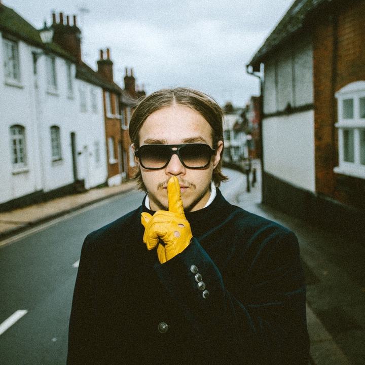 Oliver Malcolm Concerts & Live Tour Dates: 2024-2025 Tickets | Bandsintown