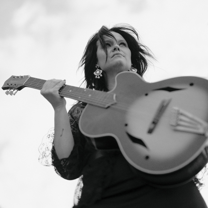 Anna Weatherup Concerts & Live Tour Dates: 2024-2025 Tickets | Bandsintown