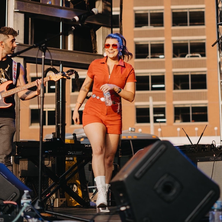 Mae Estes Concert Tickets: 2023 Live Tour Dates | Bandsintown