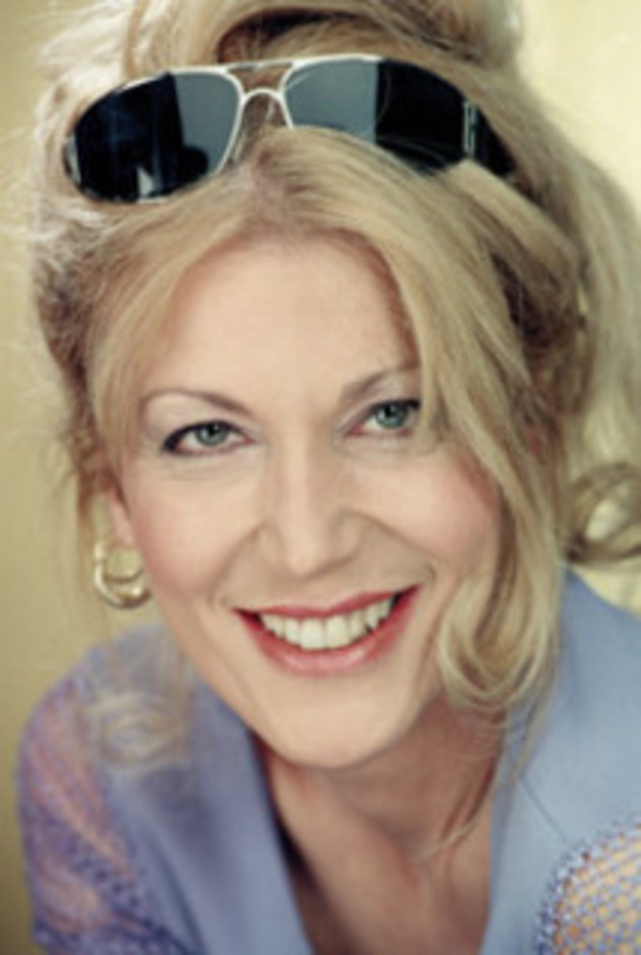 Linda Jo Rizzo Tour Dates, Concert Tickets, & Live Streams