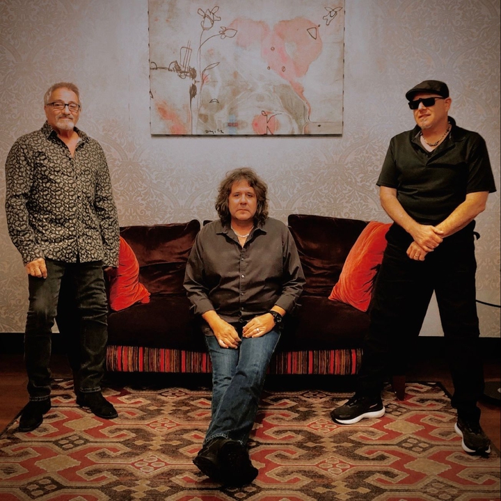 Sean Chambers Pawling Tickets, Daryl's House May 02, 2024 | Bandsintown