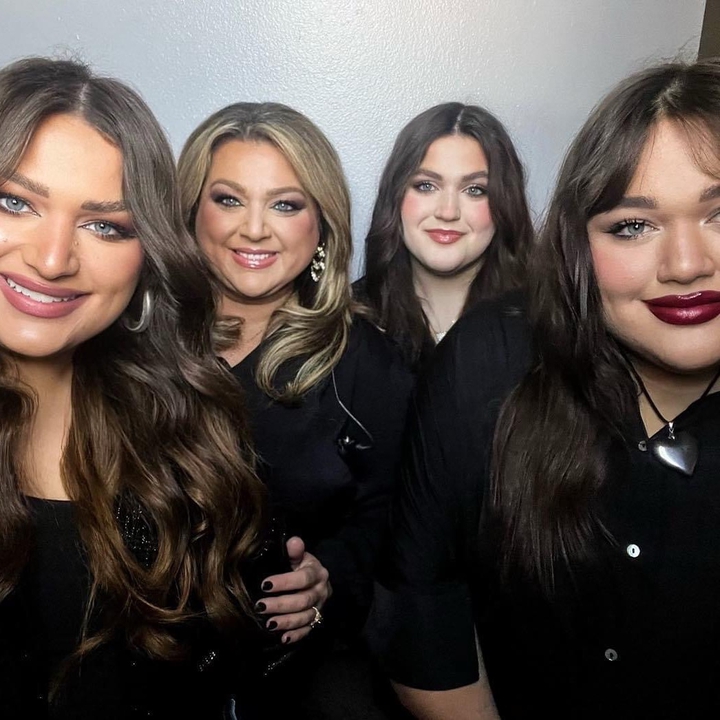 Kelly Crabb & Hope, Kate & Grace (The Bowling Sisters) Westville ...