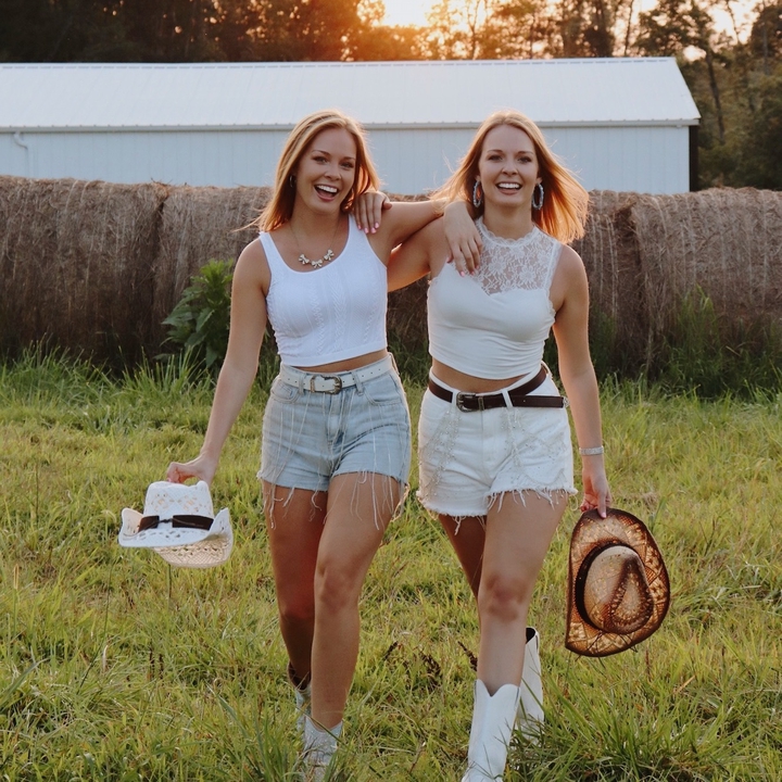 Kelly and Sarah Nashville Tickets, Opry Backstage Grill Mar 08, 2024 ...