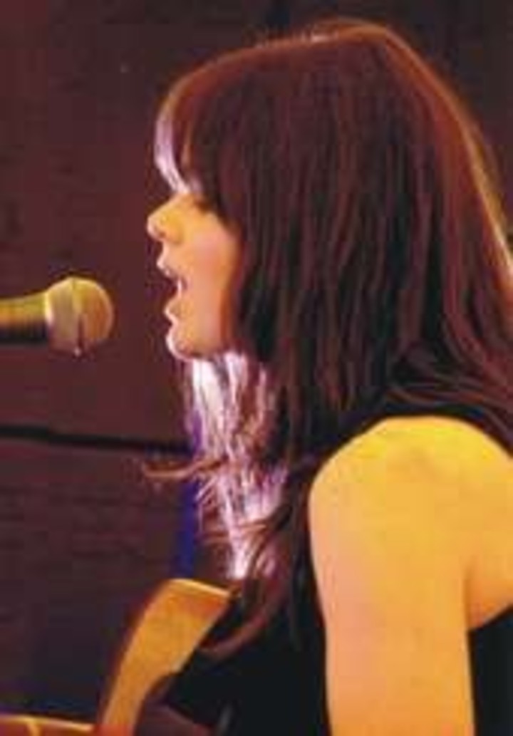 Tracey Curtis Tour Dates, Concert Tickets, & Live Streams