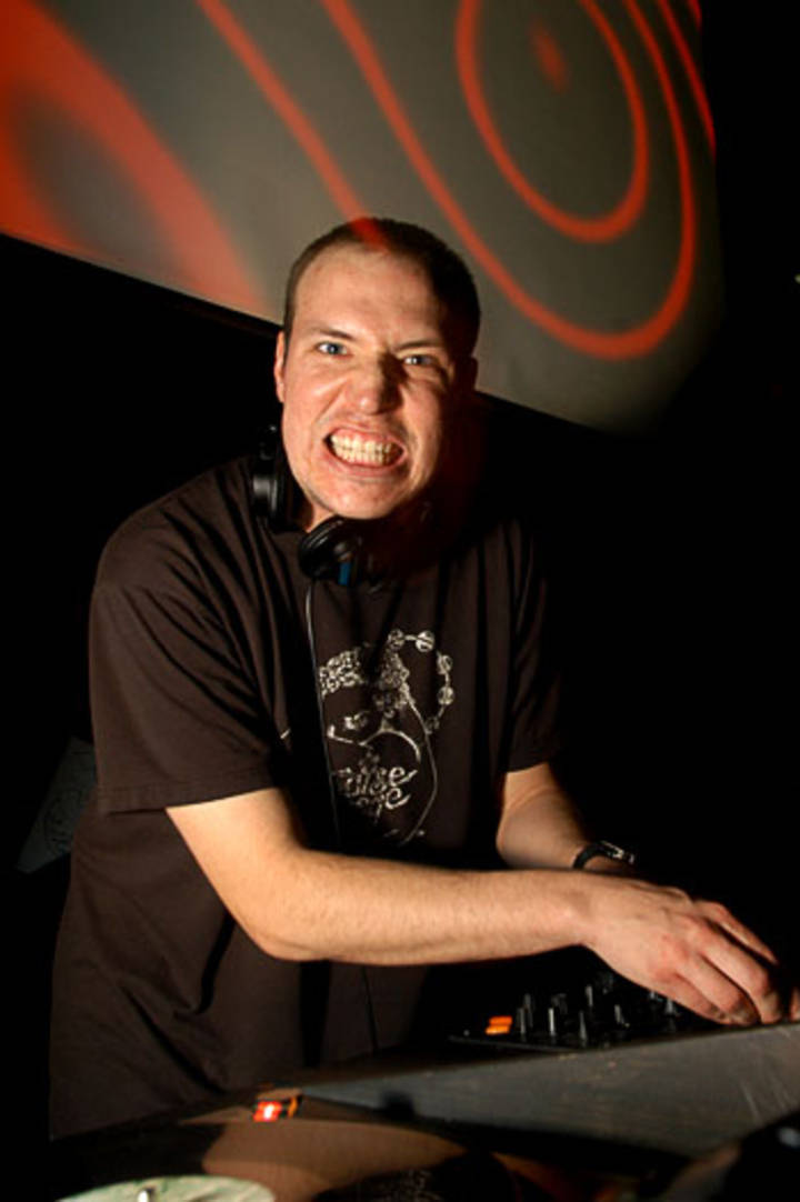 Brett Johnson Austin Ingressos , Native Hostel and Bar & Cafe 20 de ...