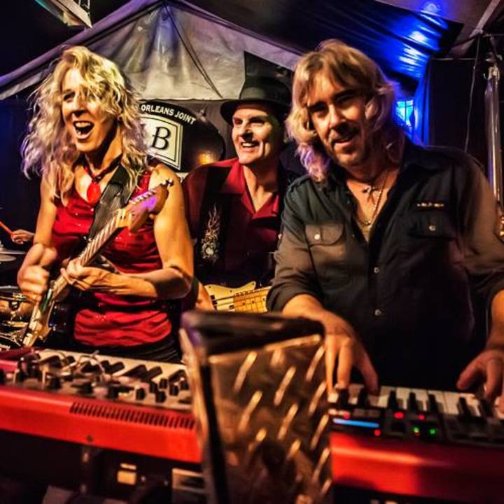 Laurie Morvan Band Tour Dates, Concert Tickets, & Live Streams
