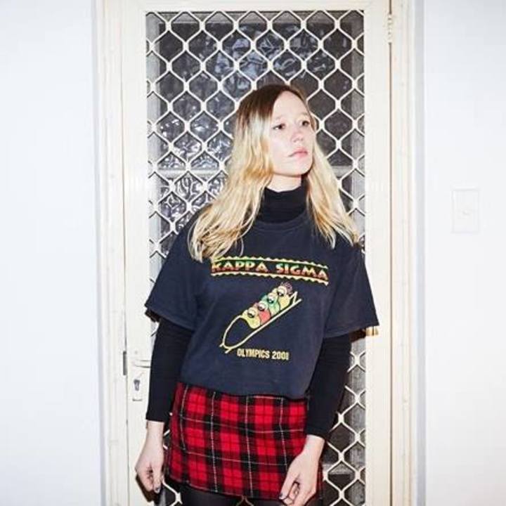 Julia Jacklin Concerts & Live Tour Dates: 2024-2025 Tickets | Bandsintown