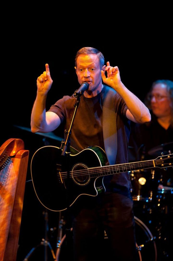 O'Malley's March Tour Dates, Concert Tickets, & Live Streams