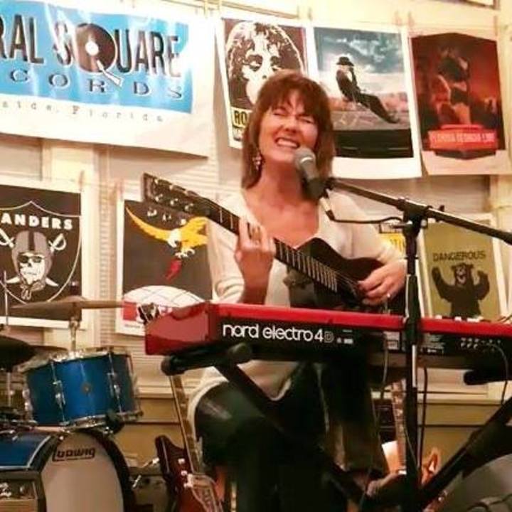 Lari White Concerts & Live Tour Dates: 2024-2025 Tickets | Bandsintown