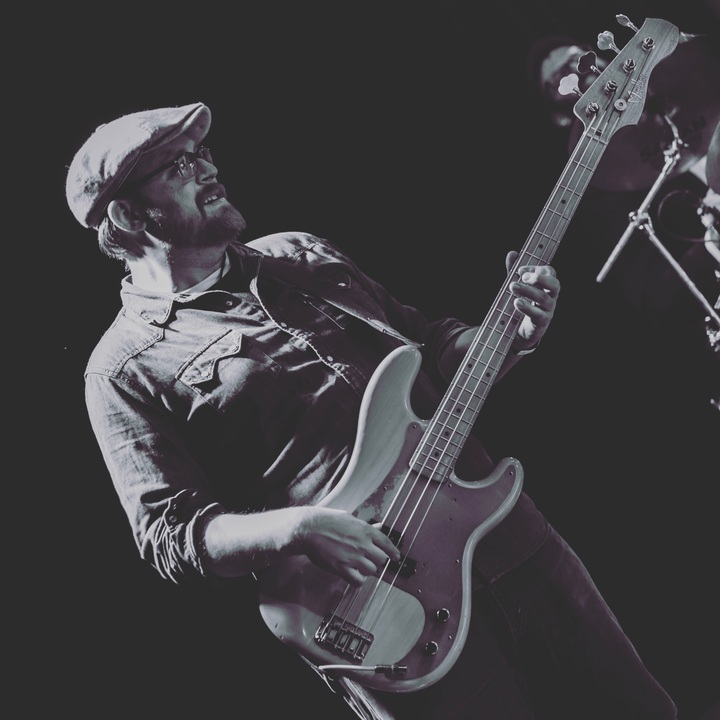 Kevin Scott Tour Dates, Concert Tickets, & Live Streams