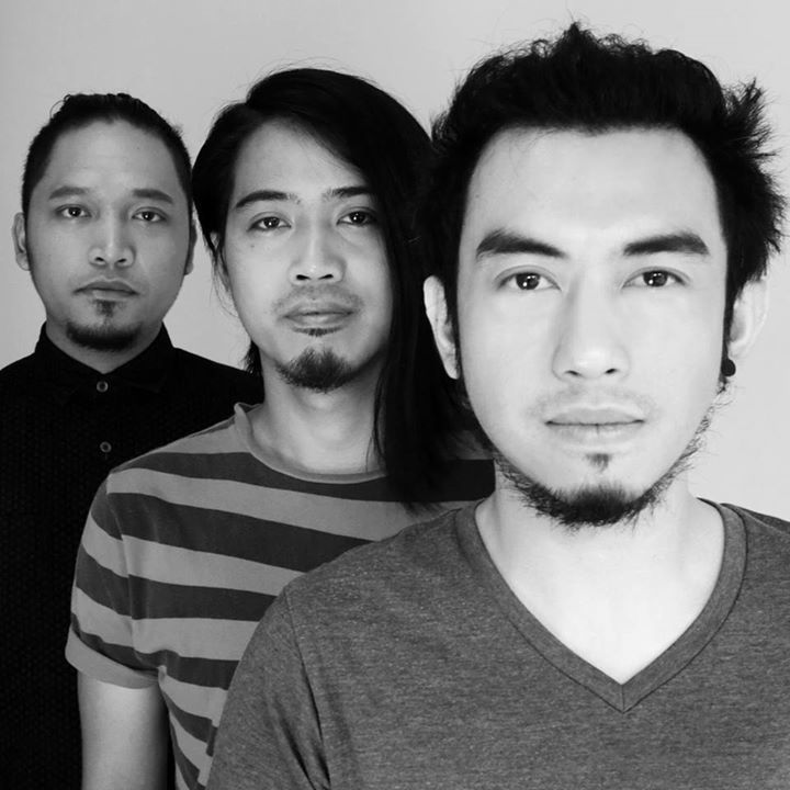 ESTRANGED Concerts & Live Tour Dates: 2024-2025 Tickets | Bandsintown