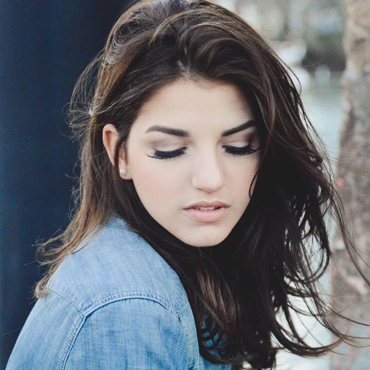 Leah Rock's Instagram, Twitter & Facebook on IDCrawl