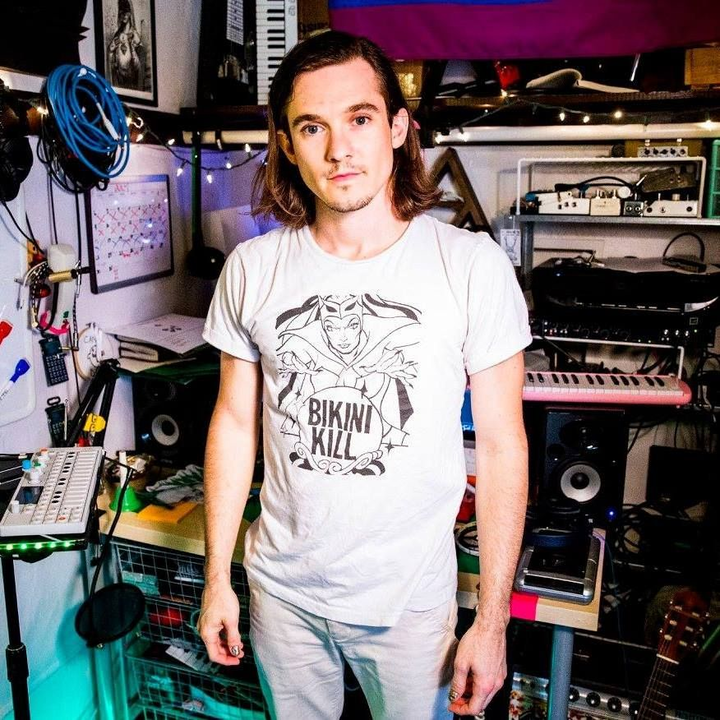 Chris Farren Tour Dates, Concert Tickets, & Live Streams