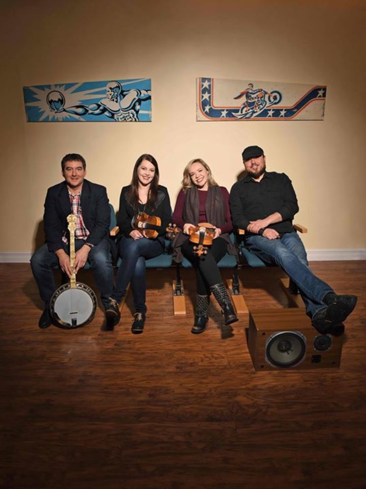 Còig Tour Dates, Concert Tickets, & Live Streams