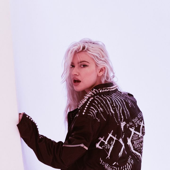 Alice Chater Concerts & Live Tour Dates: 2024-2025 Tickets | Bandsintown