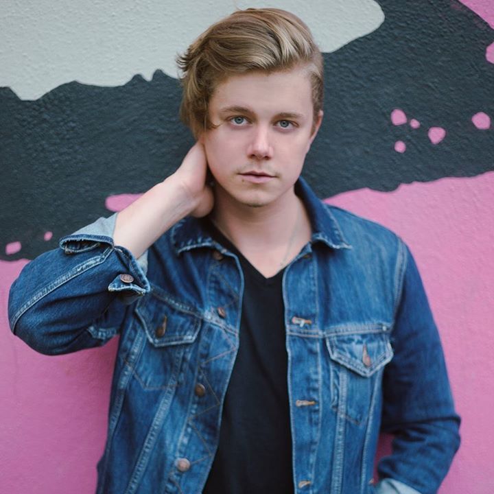 Richie Charles Tour Dates, Concert Tickets, & Live Streams