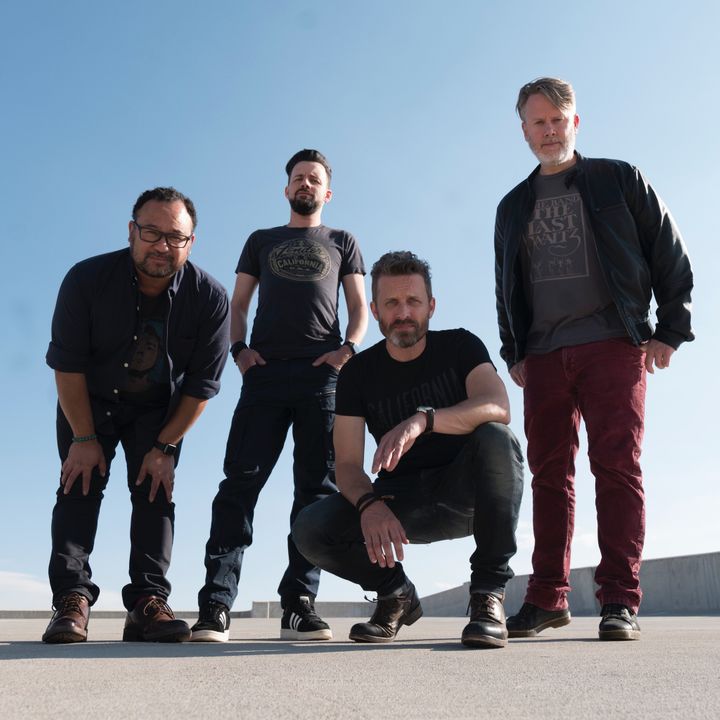 Louden Swain Tour Dates, Concert Tickets, & Live Streams