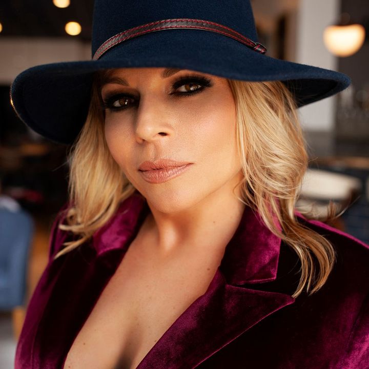 Ela Music Tour Dates, Concert Tickets, & Live Streams