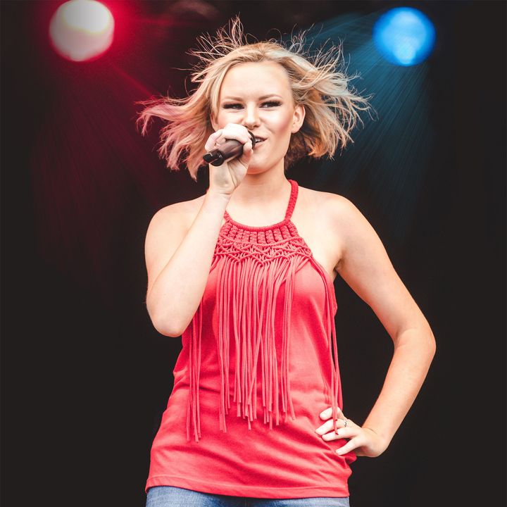 Sara Collins Concerts & Live Tour Dates: 2024-2025 Tickets | Bandsintown