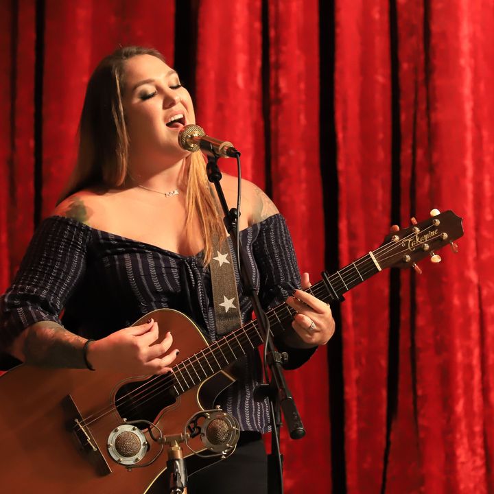 Allie Colleen Tour Dates, Concert Tickets, & Live Streams