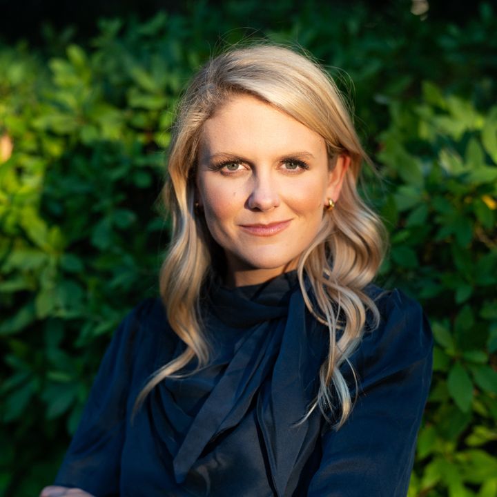 Elizabeth Lyons Concerts & Live Tour Dates: 2024-2025 Tickets | Bandsintown