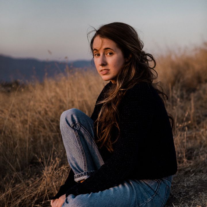 Hannah Connolly Concerts & Live Tour Dates: 2023-2024 Tickets | Bandsintown